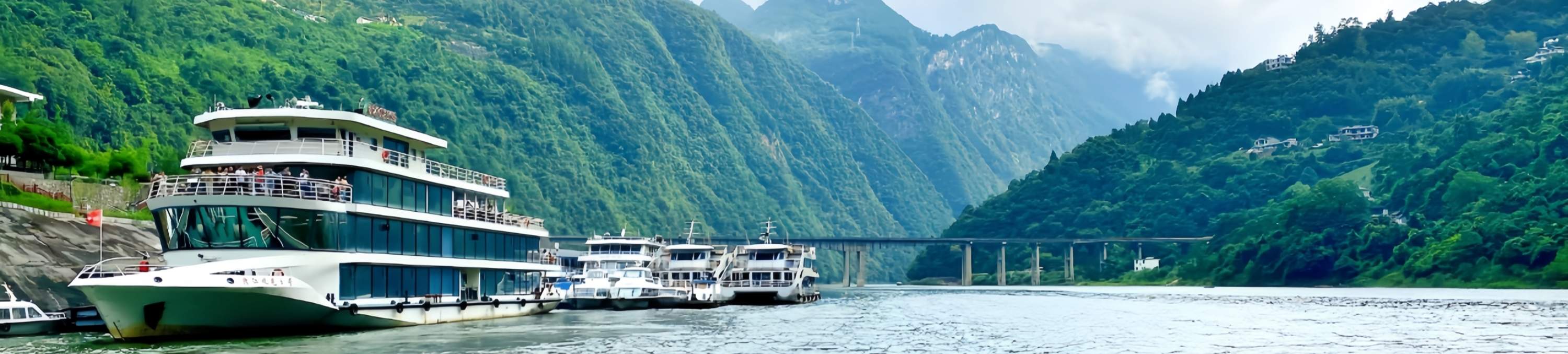 2-Day Enshi Grand Canyon & Qing River Cruise Tour, Hubei (Guaranteed ...