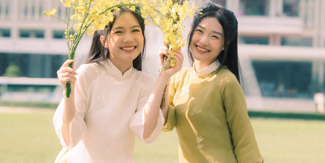 Ao Dai Experience with Iconic Instagram Tour in Saigon - Klook Philippines