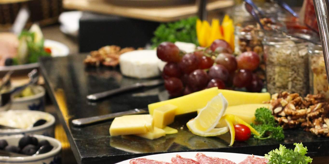 Buffet at Pacifica Restaurant - Pan Pacific Hanoi Hotel - Klook Philippines