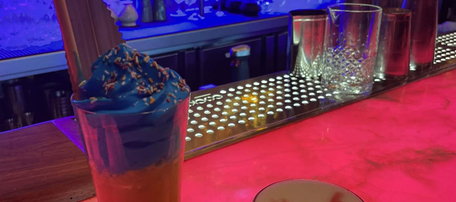 Tipsy Tour: Bar Minuman Keras, Permainan Minum, dan Bar Hops yang Epik ...