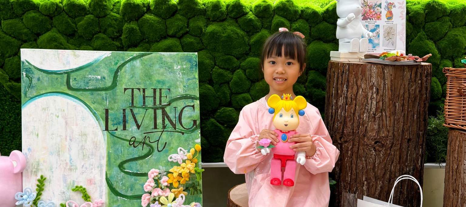The Living Art | DIY Hand Painting BearBrick Creative Painting Workshop ...