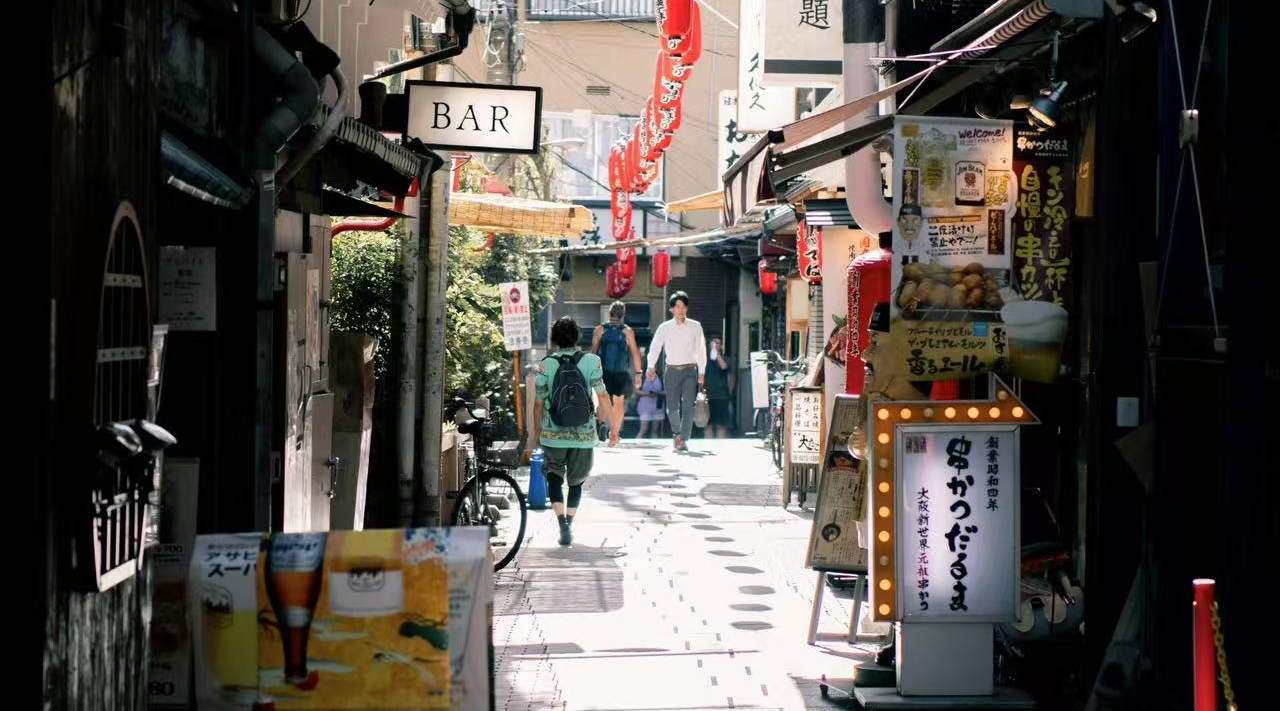 Osaka private Luxury Vehicle Tour：Freely Customized - Klook United States