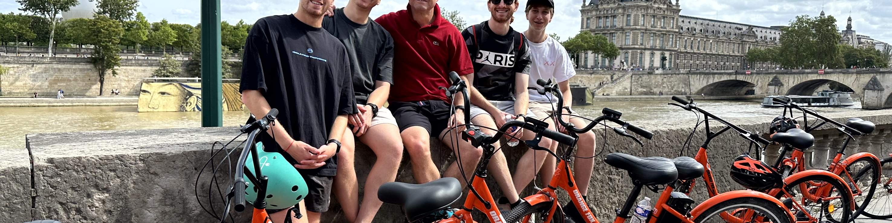 Paris: Local Culture and History on a 2.5h Guided Bike/E-Bike Tour - Klook