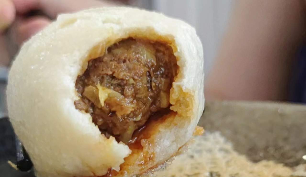 Roti goreng daging lembu kari (Cina, Inggeris dan Jepun tersedia ...