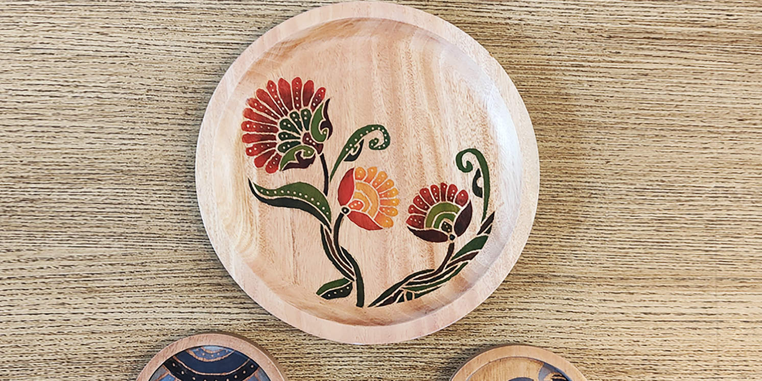 Batik on Woodenware - Klook Singapore