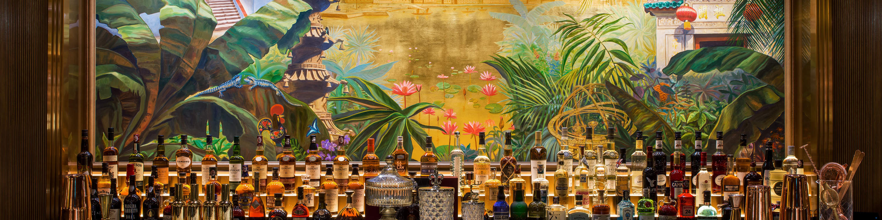 The St. Regis Bar - The Londoner Macao - Klook Canada