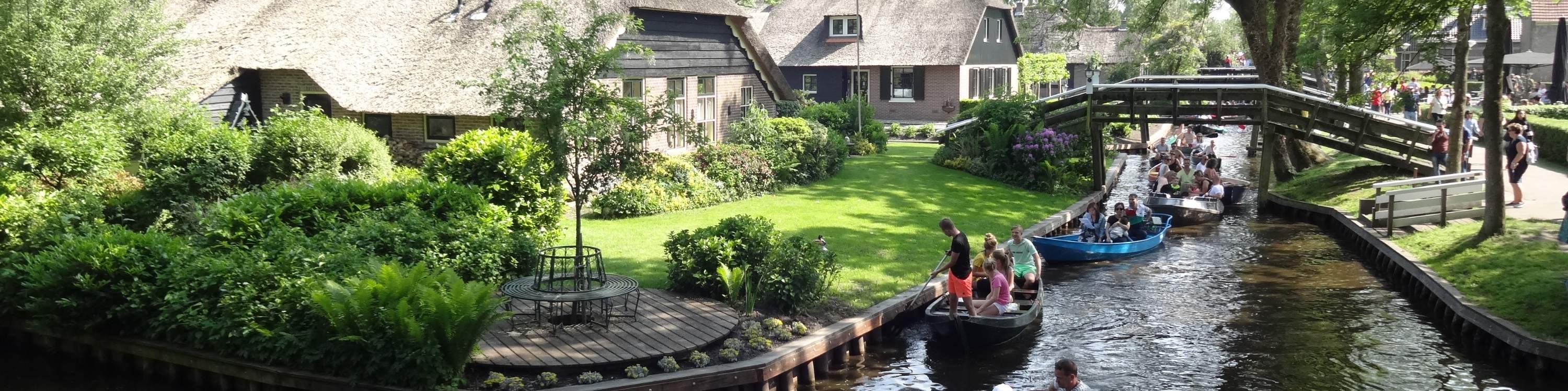 Discover the Charm: Giethoorn and Zaanse Schans Day Tour from Amsterdam ...