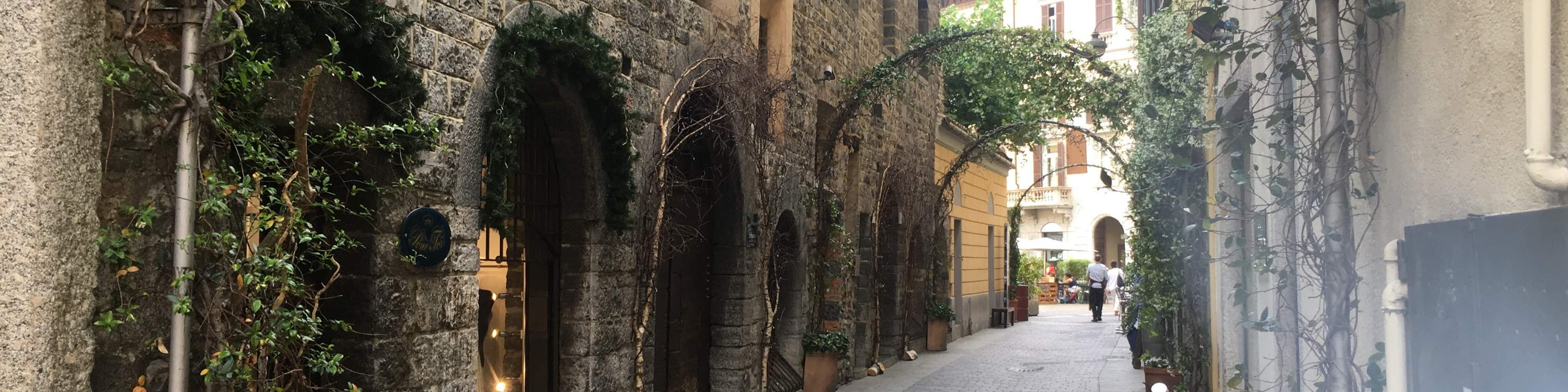 Explore Como, Lugano, and Bellagio with a Guided Tour and Private ...