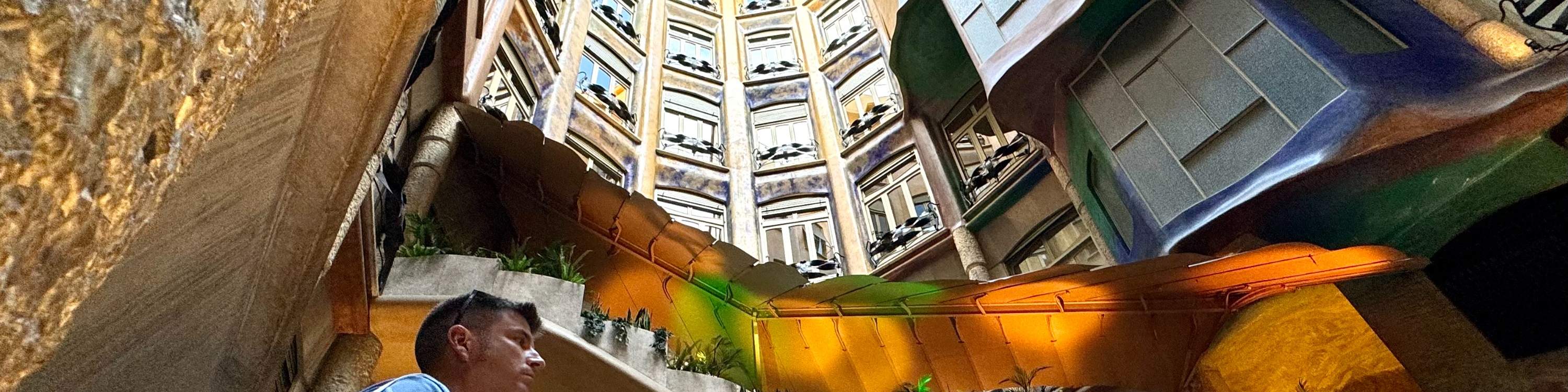 Sagrada Familia and Pedrera Small Group Tour with Glass of Cava - Klook ...