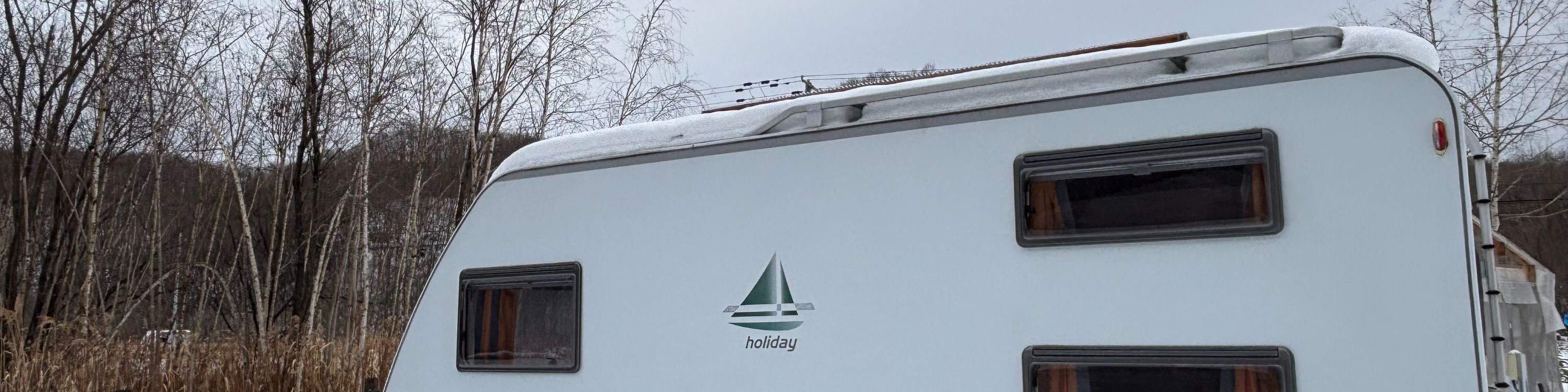 Hokkaido Camping with no luggage, trailer stay with pick-up service ...