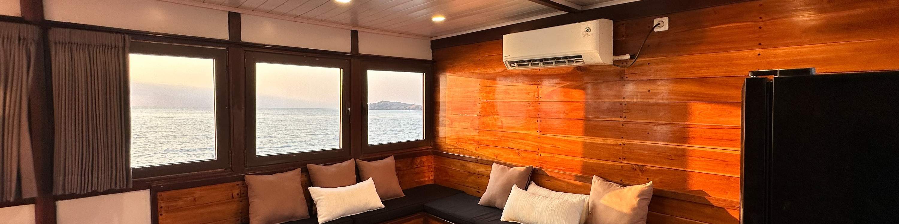 Delilah Phinisi Sailing Komodo Liveaboard Labuan Bajo - Klook Việt Nam