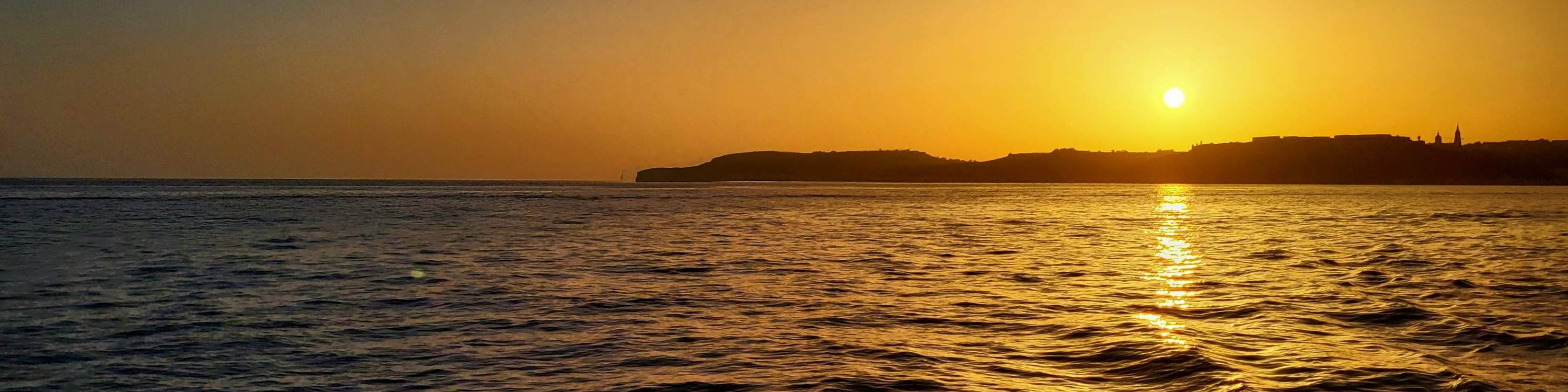 Romantic Sunset Boat Cruise Experience: Enjoy an Unforgettable Evening ...