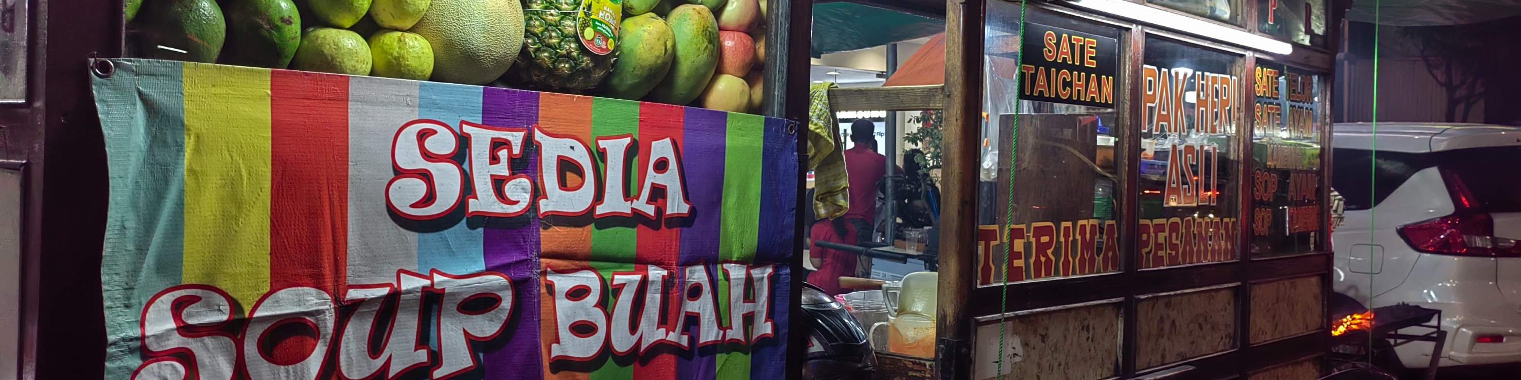 สัมผัสประสบการณ์ร้านอาหารสตรีทฟู้ดจากจาการ์ตาด้วยรถไฟฟ้า MRT - Klook ประเทศไทย