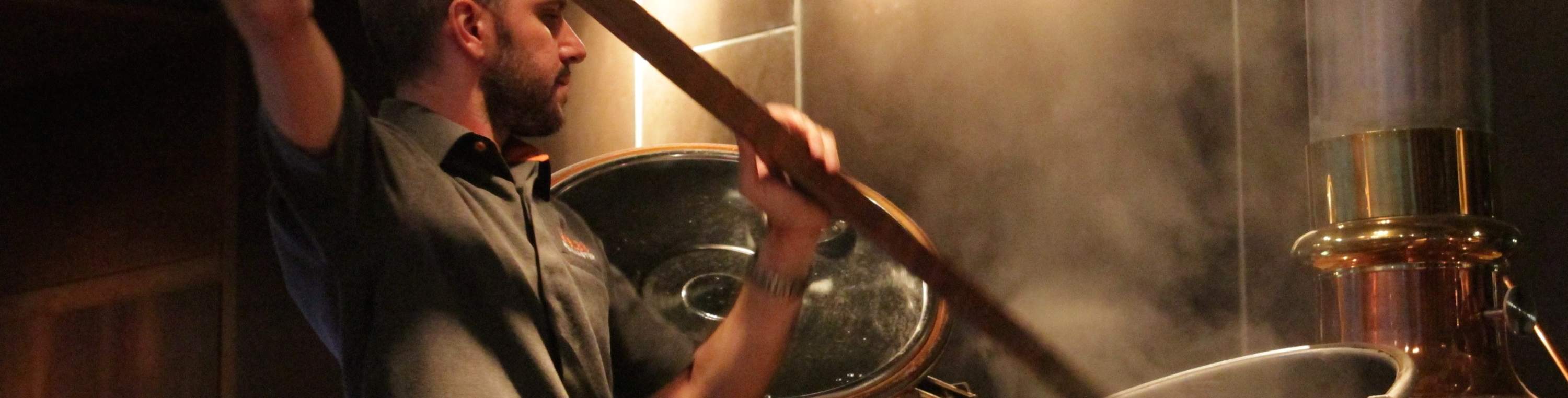 Brewery Tour at Singapore LeVeL33 - Klook Singapore