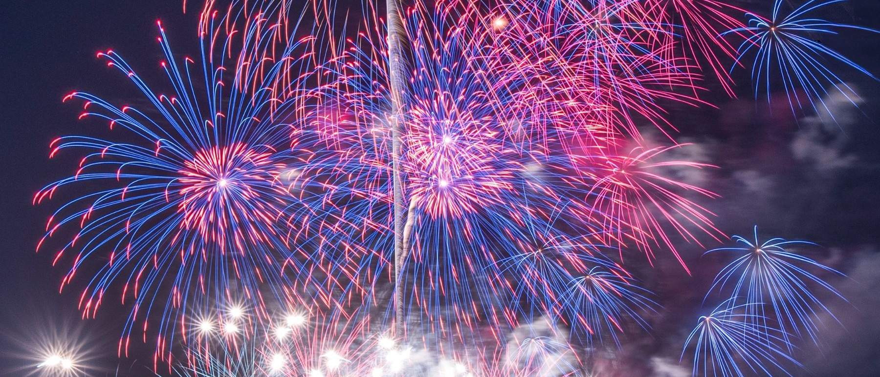 National Fireworks Master Selection & Fukuroi Enshu Fireworks Festival ...