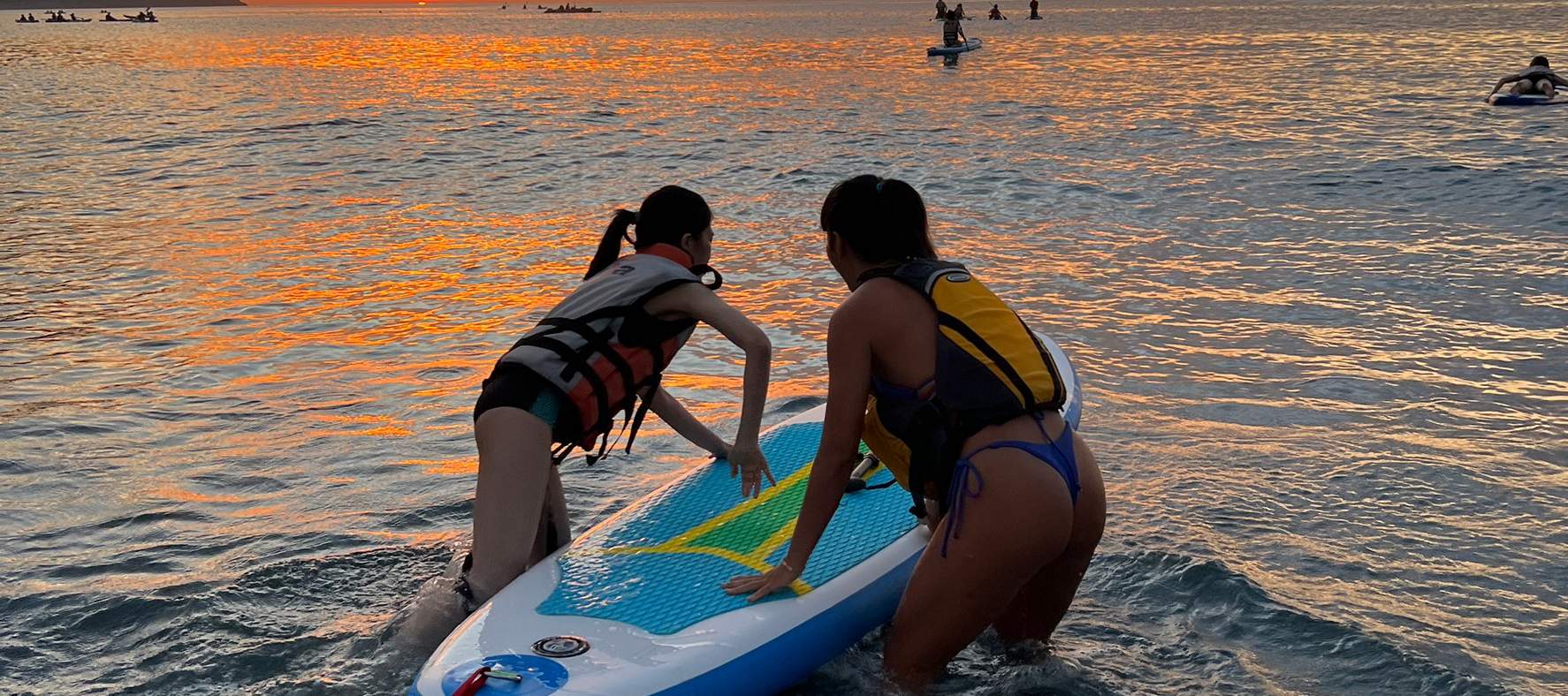 Yilan: LSENT lernt von Sup – Dongao SUP Stand Up Paddle Experience - Klook, Vereinigte Staaten