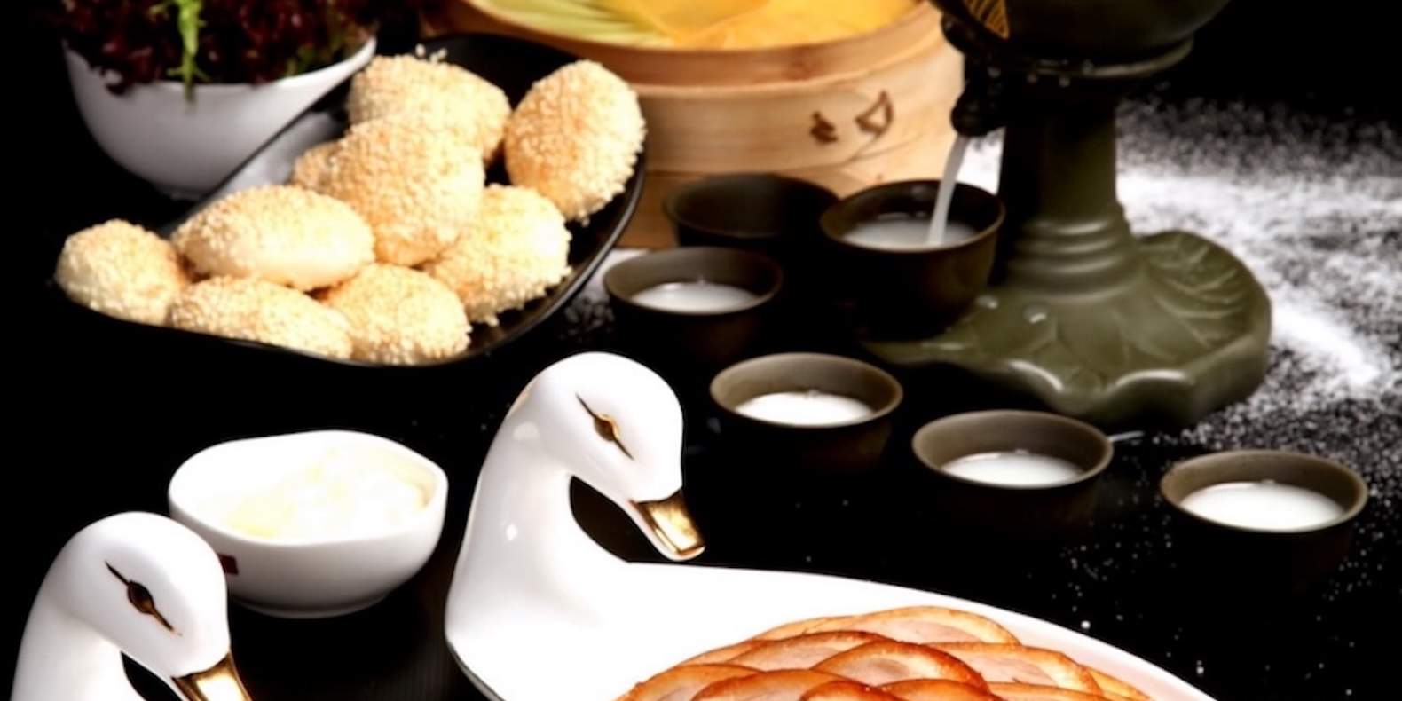Experience a Unique Peking Duck Meal at a 600-Year-Old Brand - Beijing ...