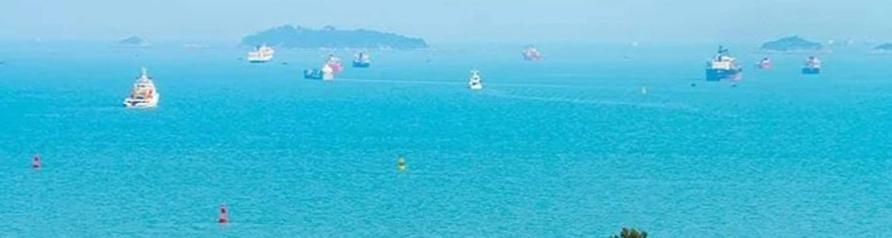 Xiamen Gulangyu Island & Nanputuo Temple 1-Day Tour (Gulangyu Island ...
