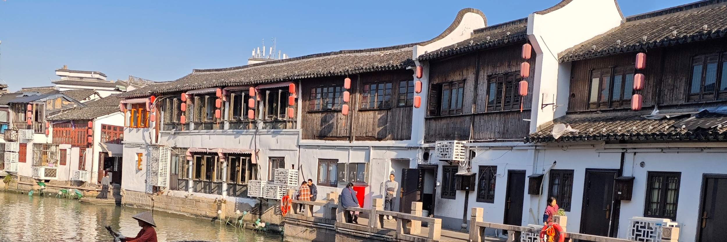 One-Day Tour to Zhujiajiao Water Town and Shanghai Zoo Panda, Shanghai ...