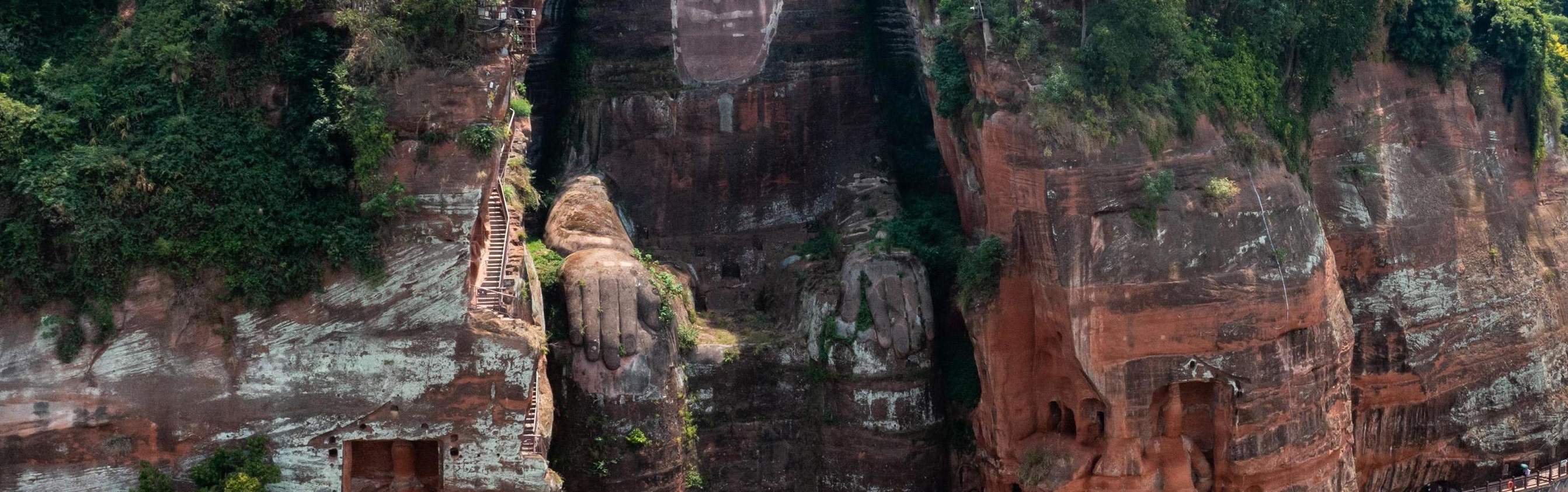 Leshan Giant Buddha + Mount Emei + Golden Summit One-Day Tour, Sichuan ...