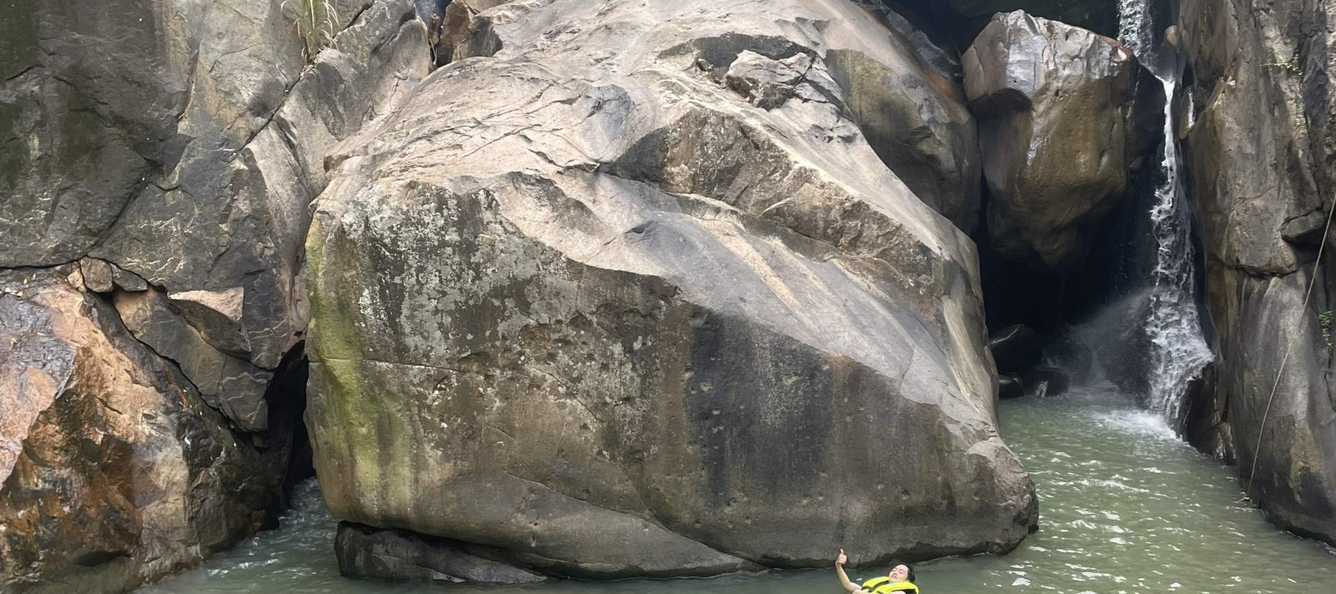 Excursion d'une demi-journée à la cascade de Ba Ho à Nha Trang - Klook ...