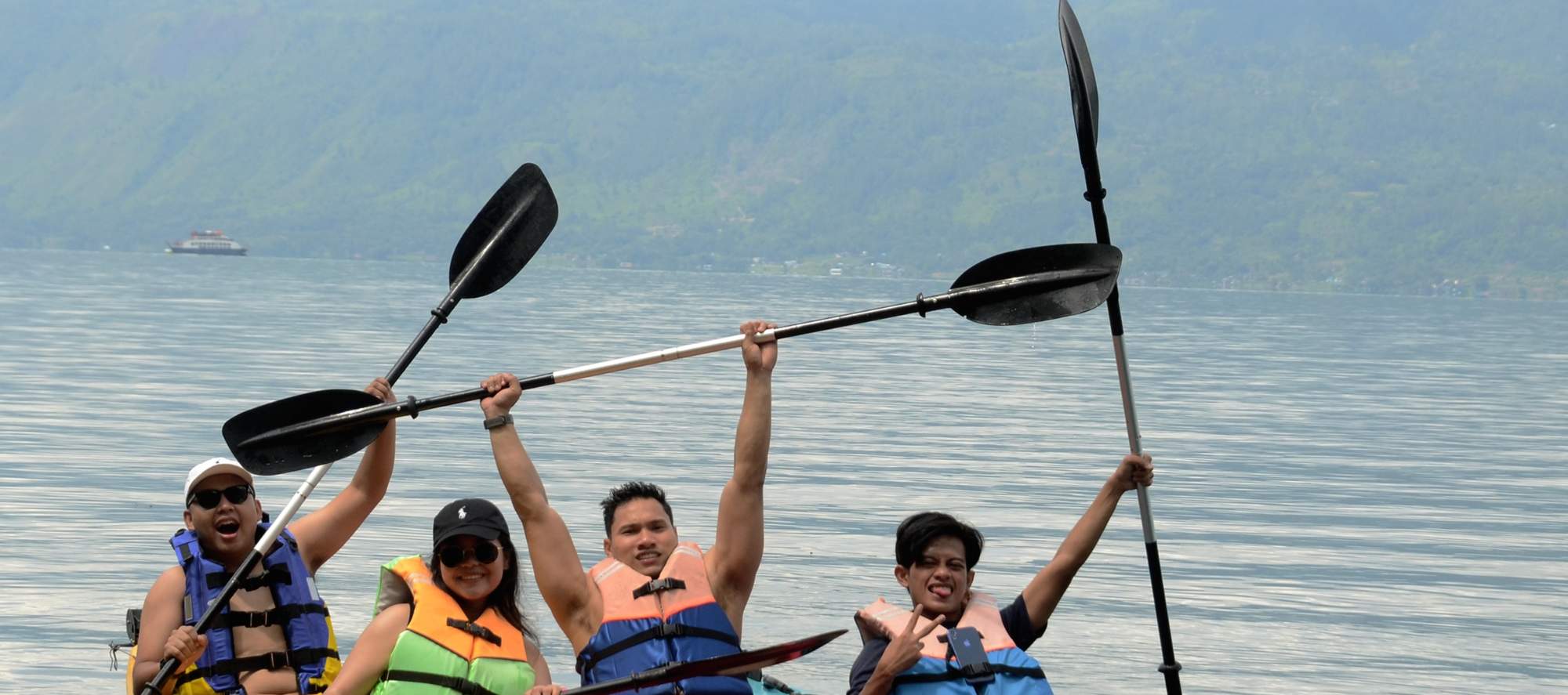 Kayaking and Stand Up Paddle Day Tour in Lake Toba - Klook United States