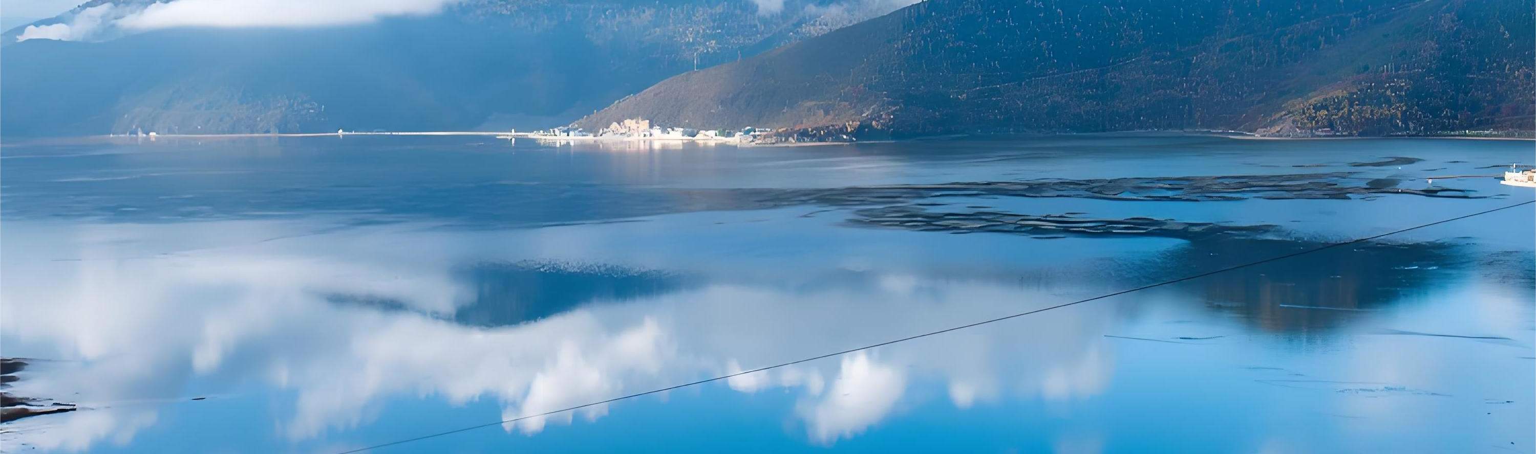 Shangri-La Private Guided Day Tour: Songzanlin Monastery, Yila Prairie ...