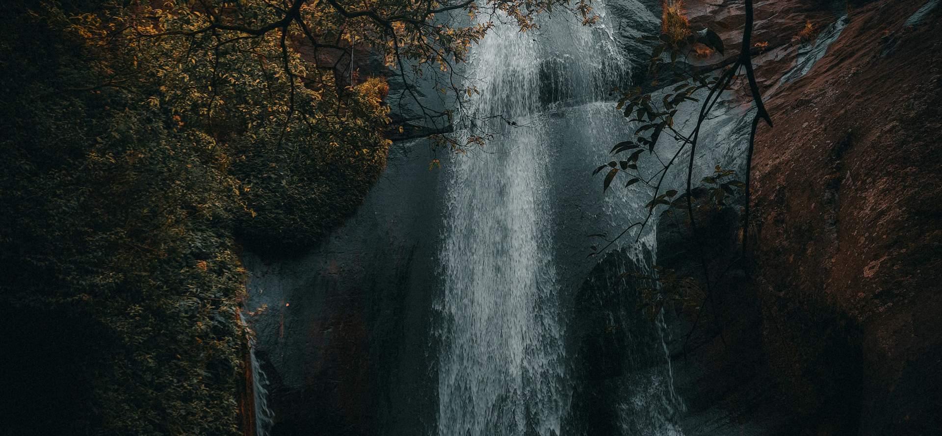 Discover the Beauty of Sri Lanka's Waterfalls: Bambarakanda Falls and ...