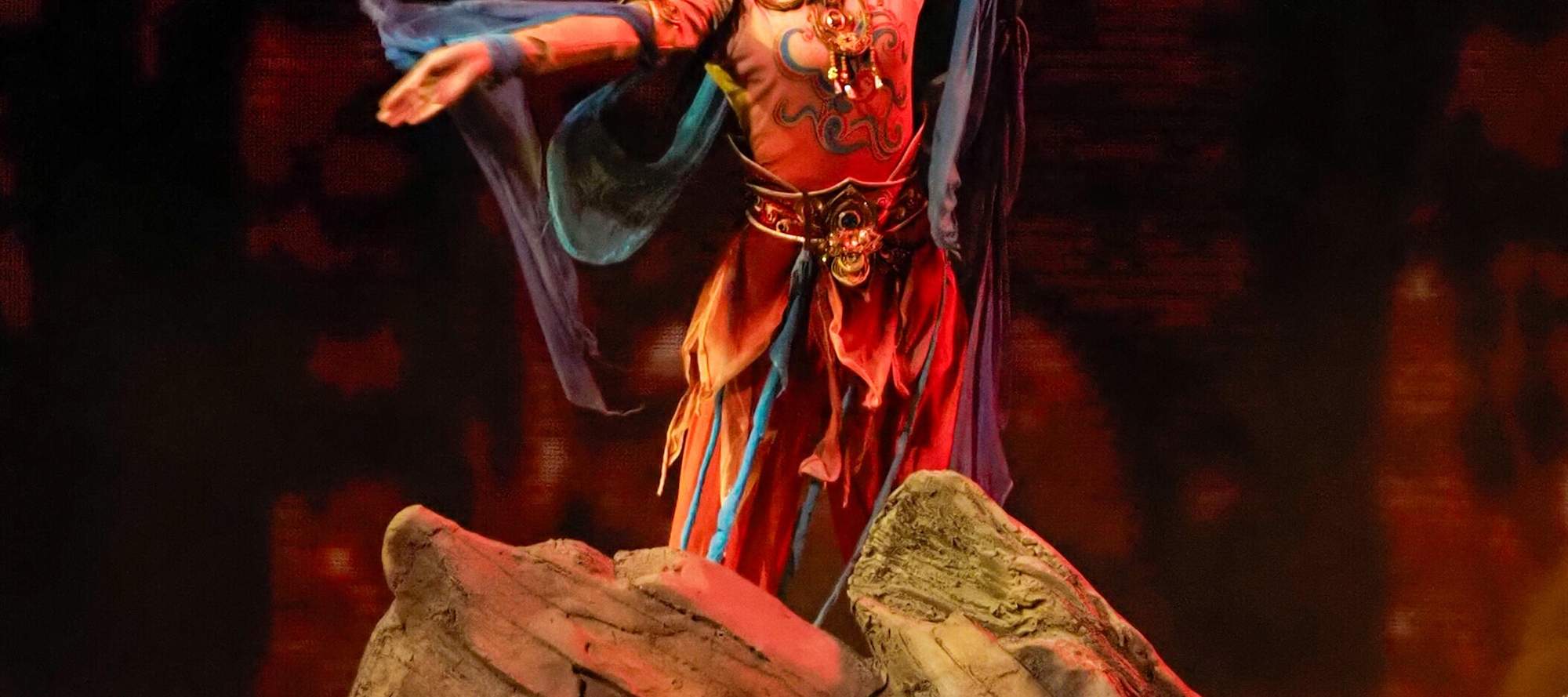 Shaanxi History Museum explanation + "Camel Bell Show" / "Xi'an Eternal ...