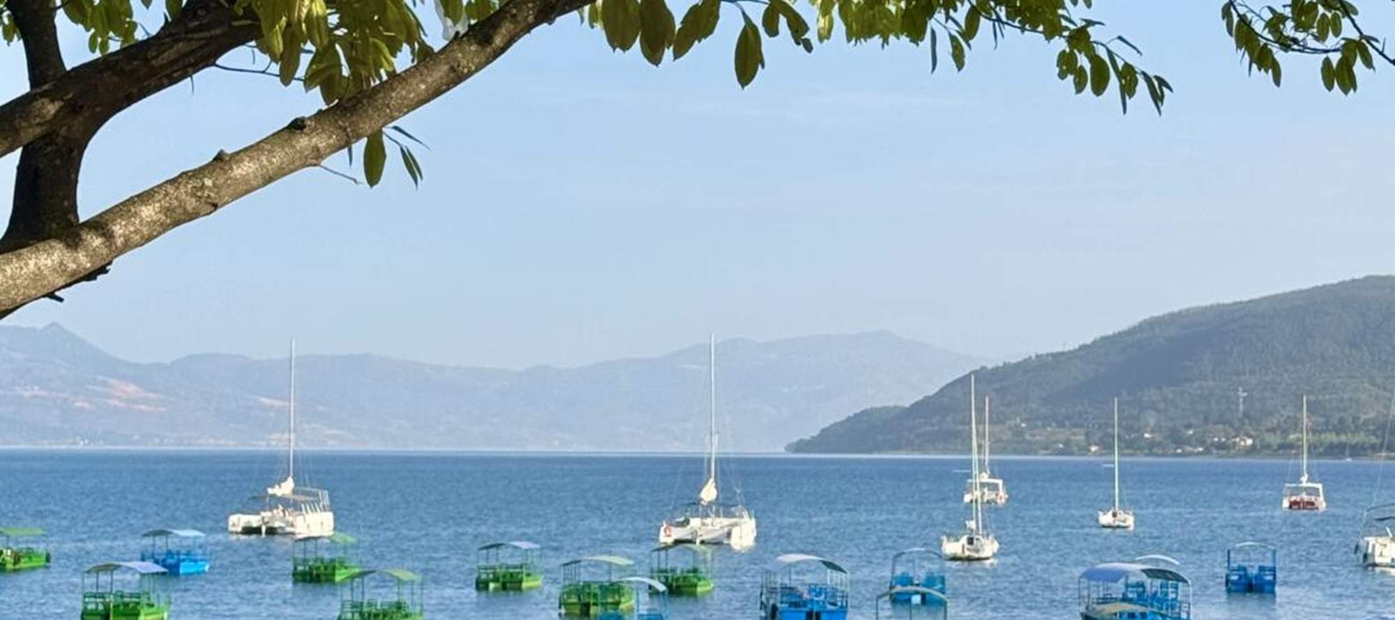 Yunnan Fuxian Lake One-Day Tour (Fuhaiwan Wetland Park + Hongzui on the ...