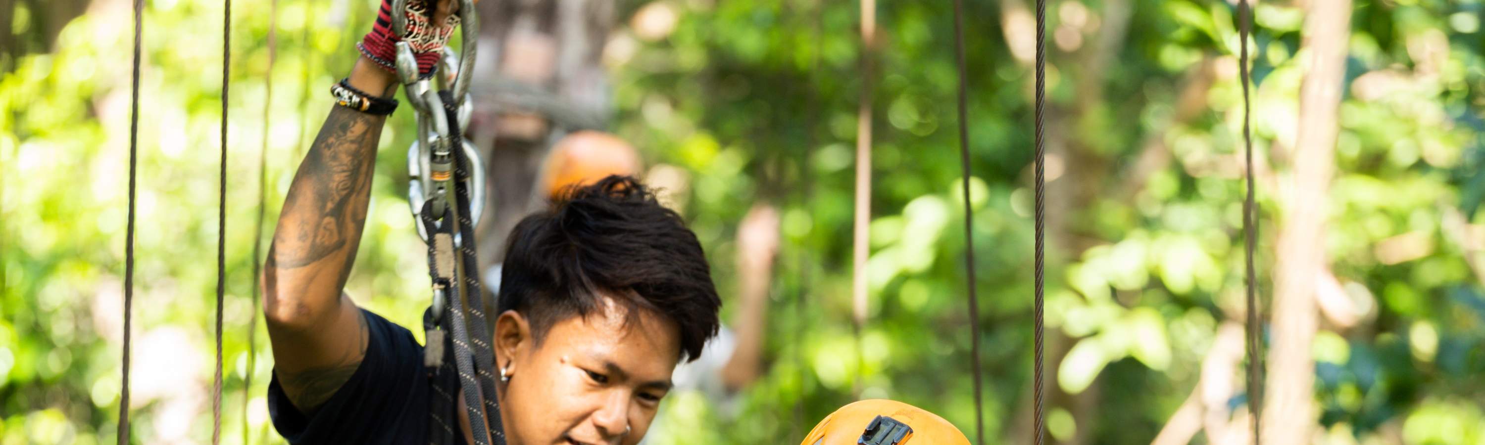 Expérience de tyrolienne au parc aventure Tarzan de Phuket - Klook ...