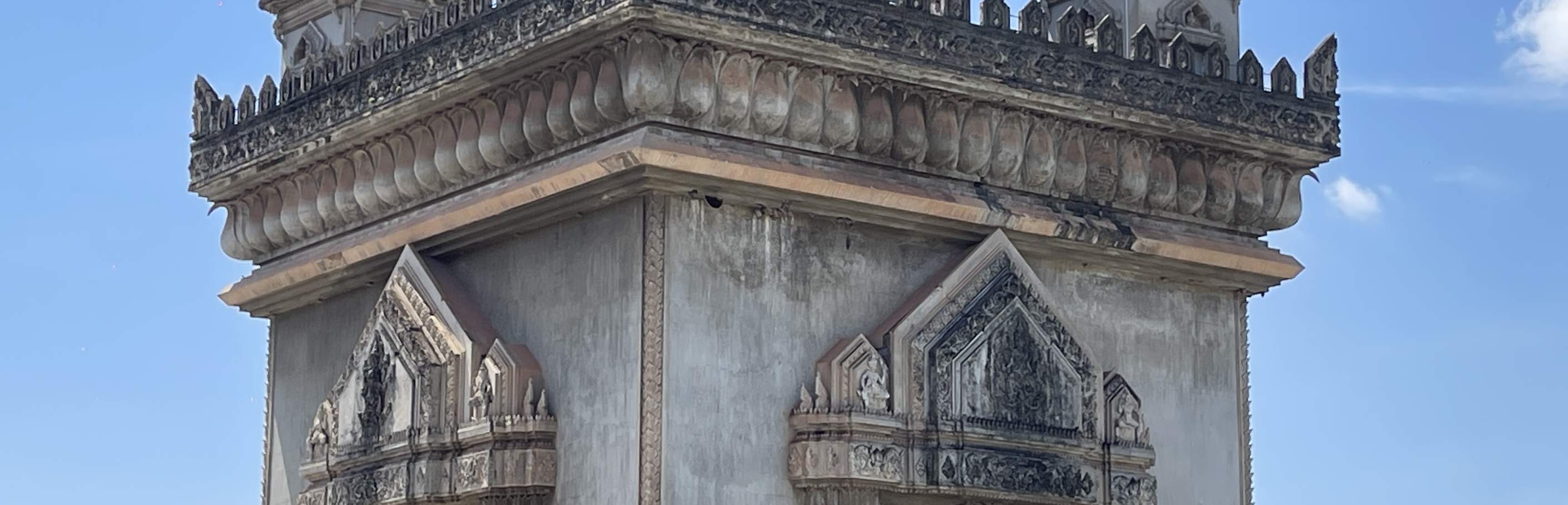 Vientiane Instagram Tour: Explore Patuxay Monument & More - Klook India