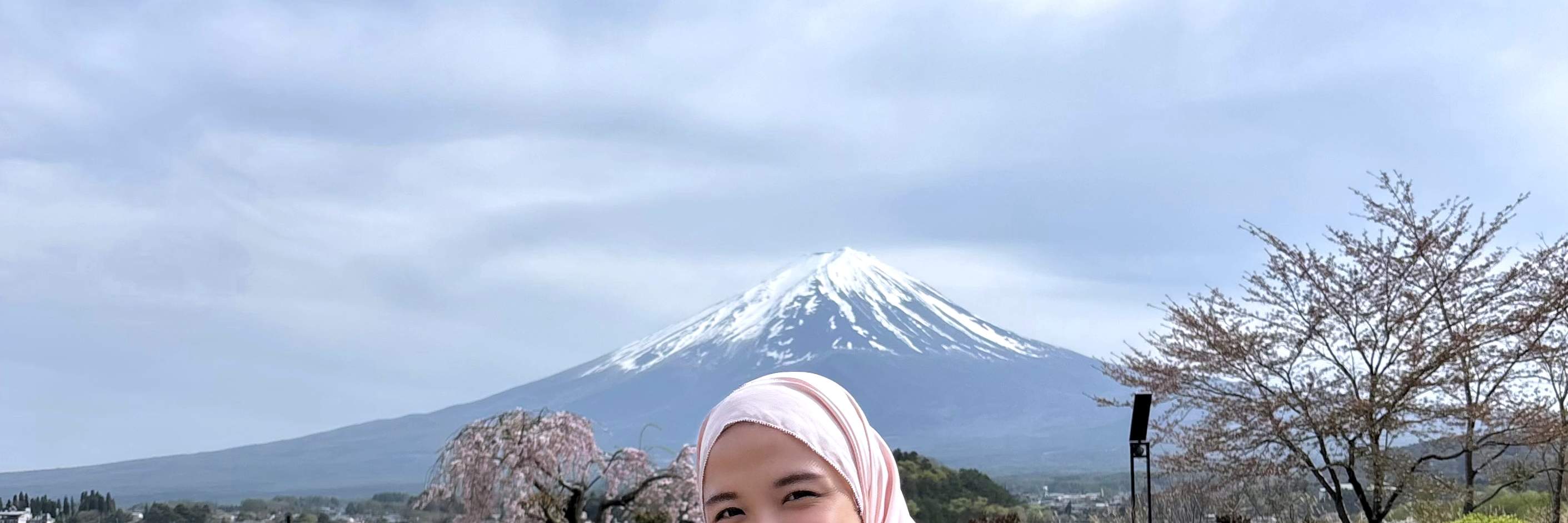 [Muslim-friendly | Mount Fuji Day Tour] Arakurayama Sengen Park + Fuji Ladder Town + Muslim ...
