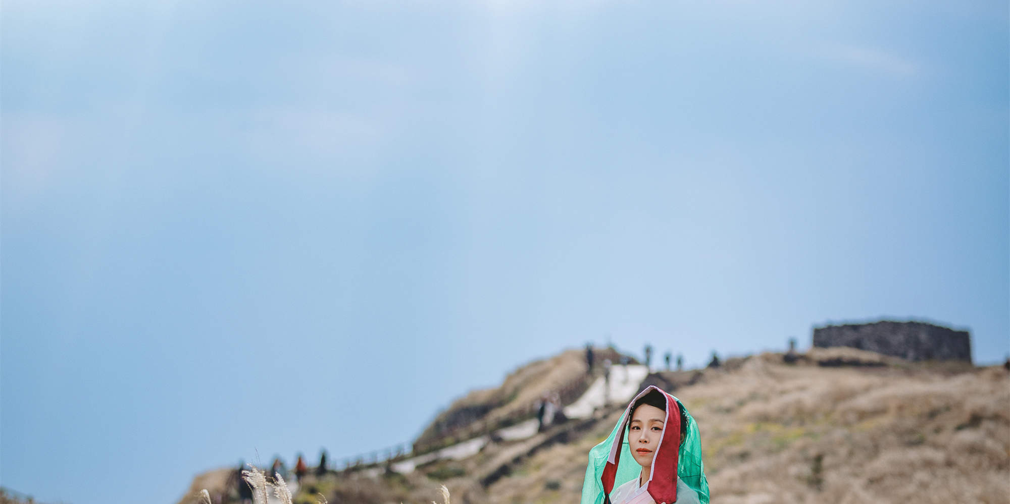 Pengalaman Pemotretan Luar Ruangan dengan Hanbok Tradisional di Pulau ...