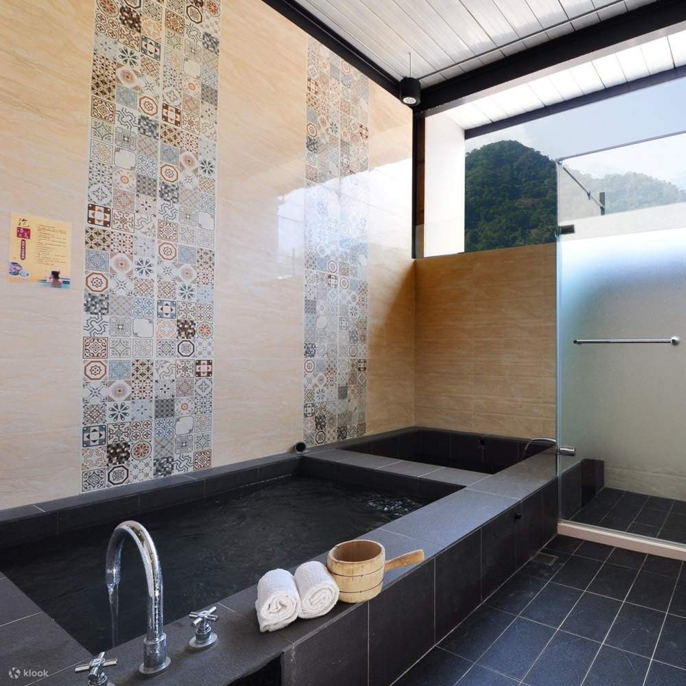 New Taipei｜Royal Hot Spring｜Double View Hot Spring・Seasonal Package - Klook