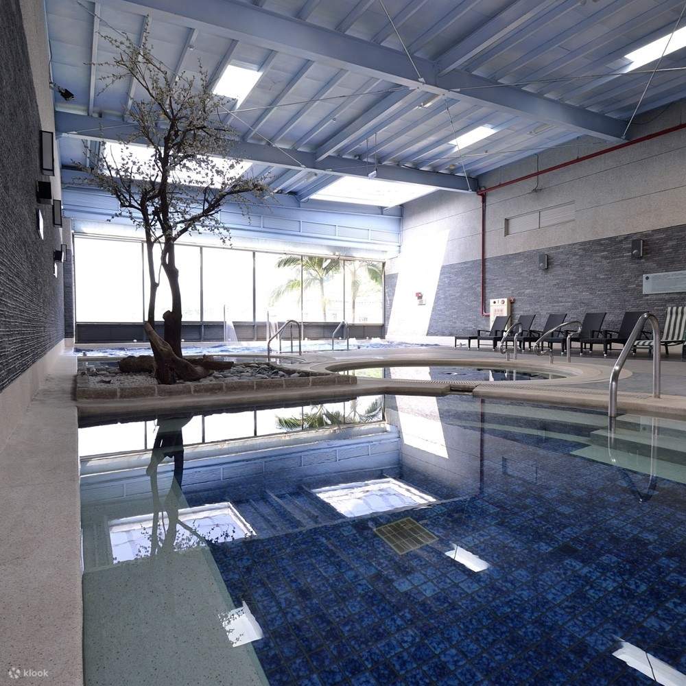 Taichung: Sunshine Hot Spring Hotel - Outdoor SPA Public Pool・Honeymoon ...
