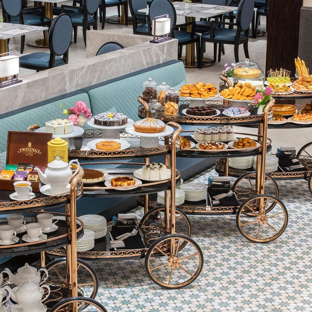 Rococo Tea House by Hamp Court Palaze - Klook Australia