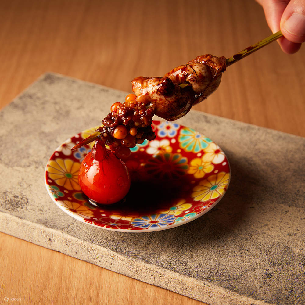 Ningyocho, Yakitori Izawa a la parrilla de carbón, Tokio - Klook ...