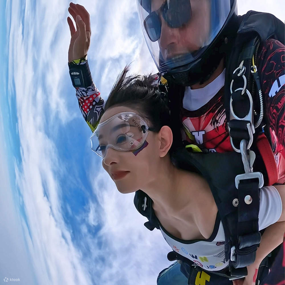 Sanya helicopter/fixed-wing skydiving experience (full-time photography ...