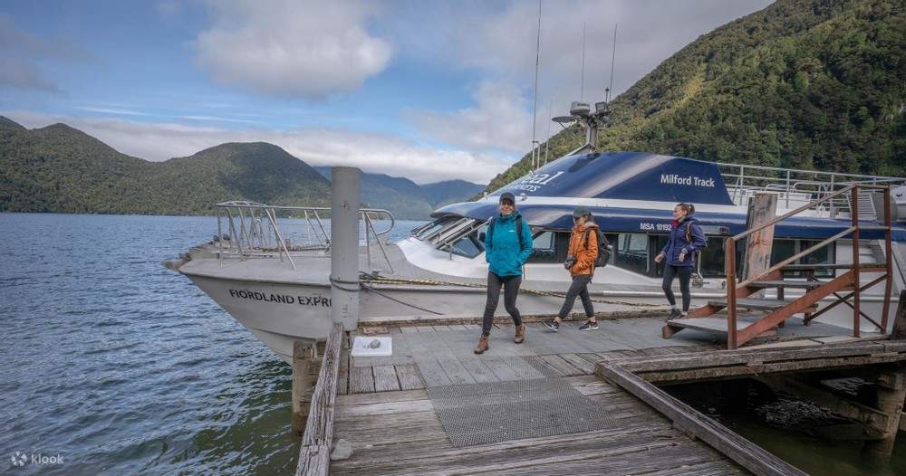 Milford Track Transfers von Queenstown und Te Anau - Klook, Vereinigte Staaten