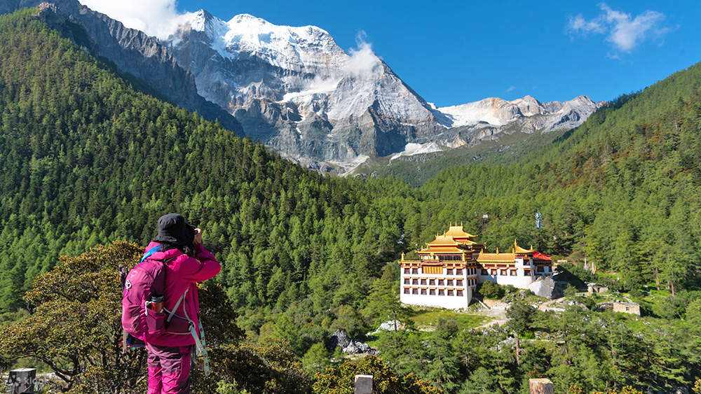 Yunnan-Sichuan Grand Loop Daocheng Yading Lugu Lake 7 Days (Lijiang Round Trip + Shangri-La ...