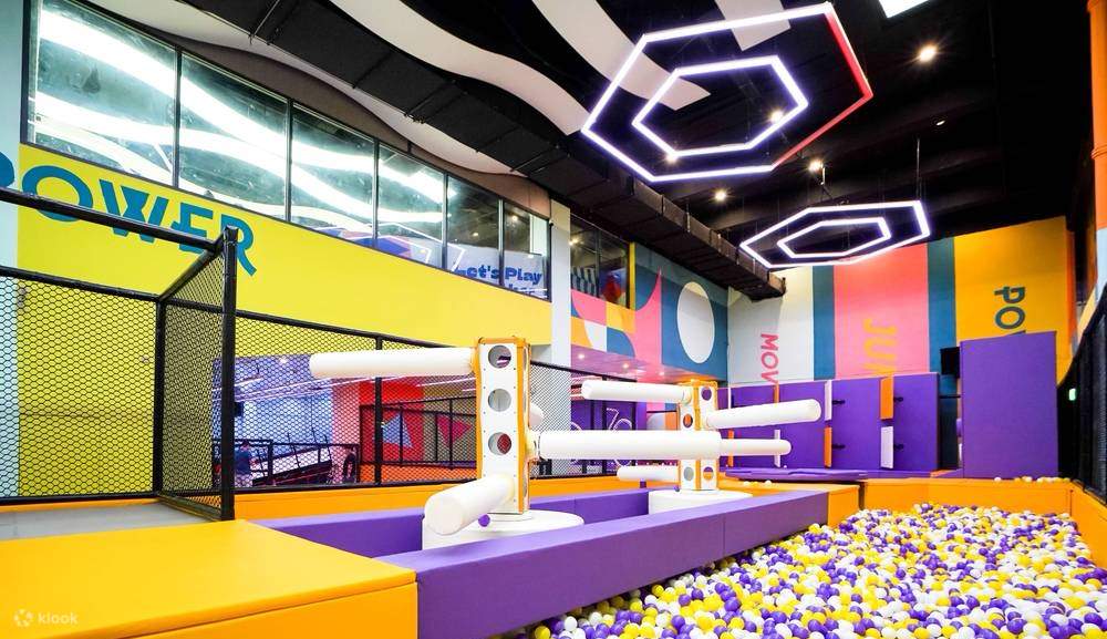 KK PARK indoor skiing and trampoline adventure (Shekou store) package - Klook