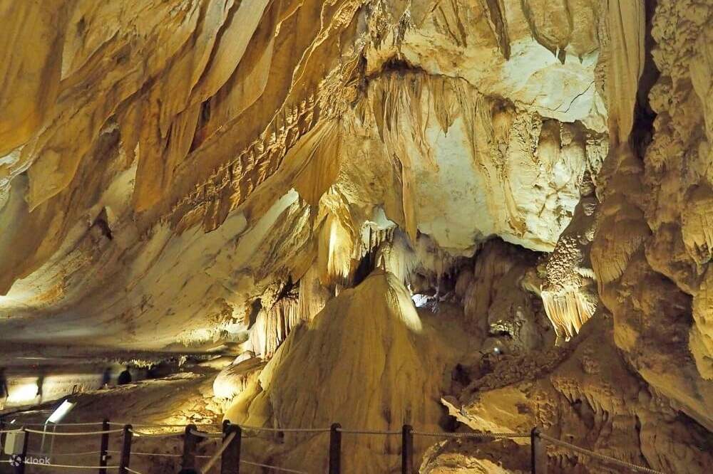 Gunung Mulu National Park in Sarawak - Klook