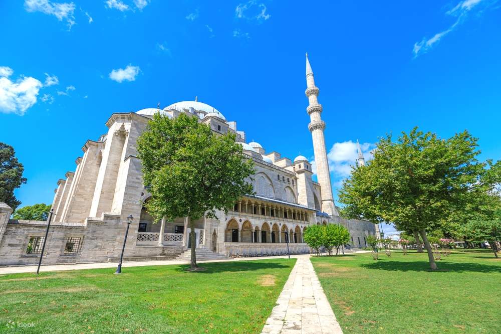 Istanbul: Hagia Sophia, Blue Mosque, Suleymaniye Mosque Guided Tour ...
