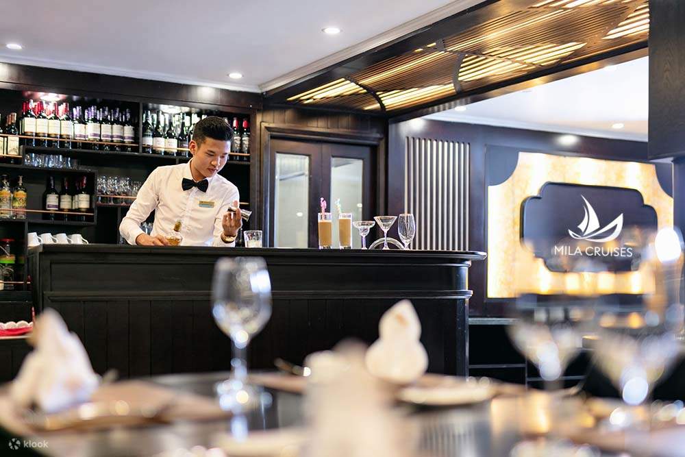 2D1N Halong Bay Tour by 5-star MilaLux Cruise - Klook Singapore