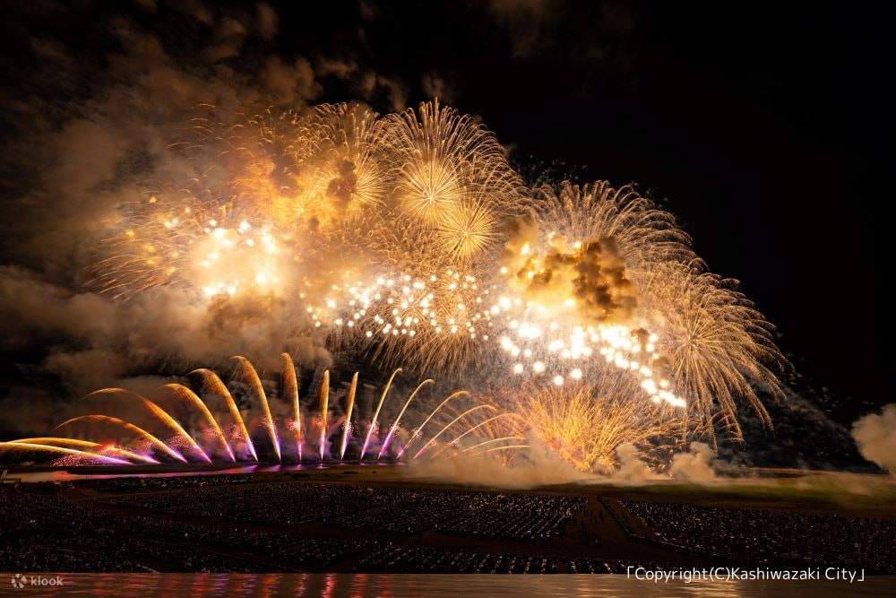 Enjoy Fireworks, Sightseeing, Onsen in Niigata 2 Day Tour from Tokyo ...