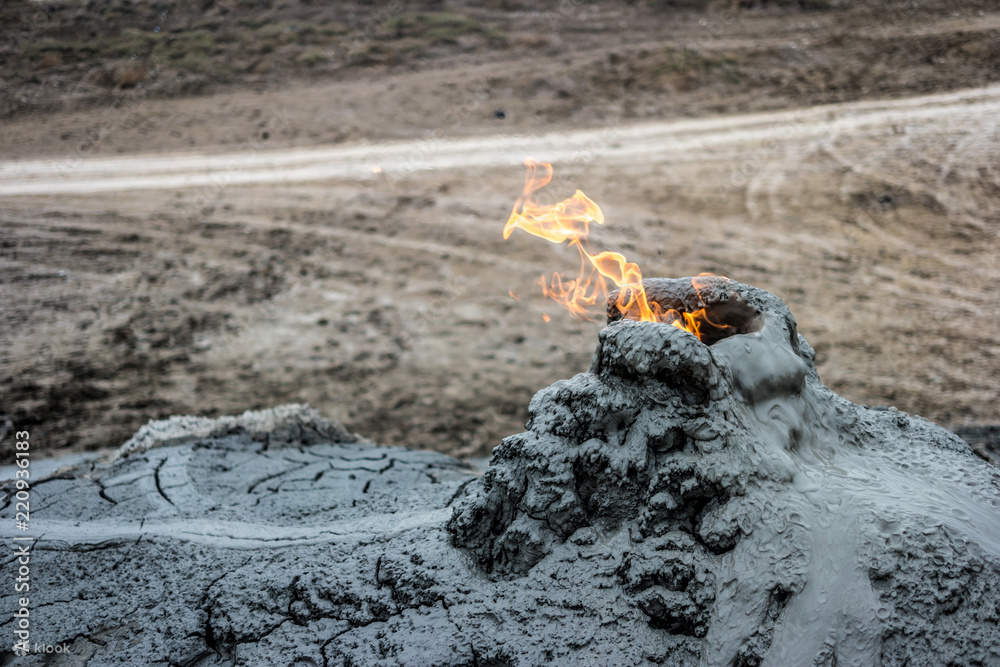 Qobustan, Mud Volcano, Ateshgah, and Yanardag Fire Mountain - Klook India