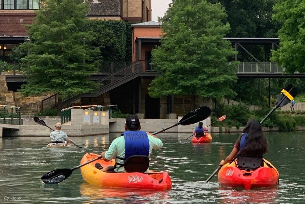 Pengalaman Penyewaan Kayak di Sungai San Antonio, Museum Reach - Klook ...