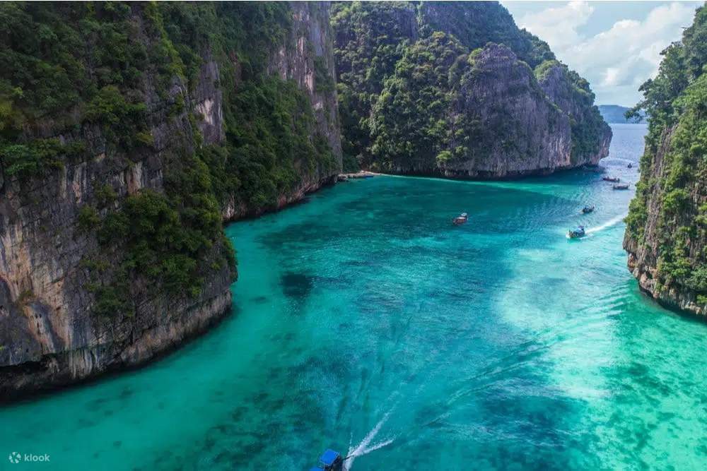 Phuket: Tur ke Kepulauan Phi Phi dengan Catamaran Yacht - Klook Indonesia