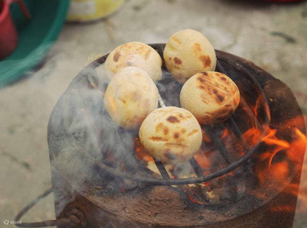 Varanasi Street Food Stories: Guided Food Walk Experience - Klook